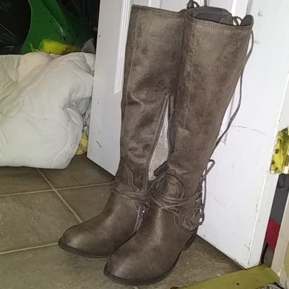 Very Volatile | Shoes | Boots | Poshmark